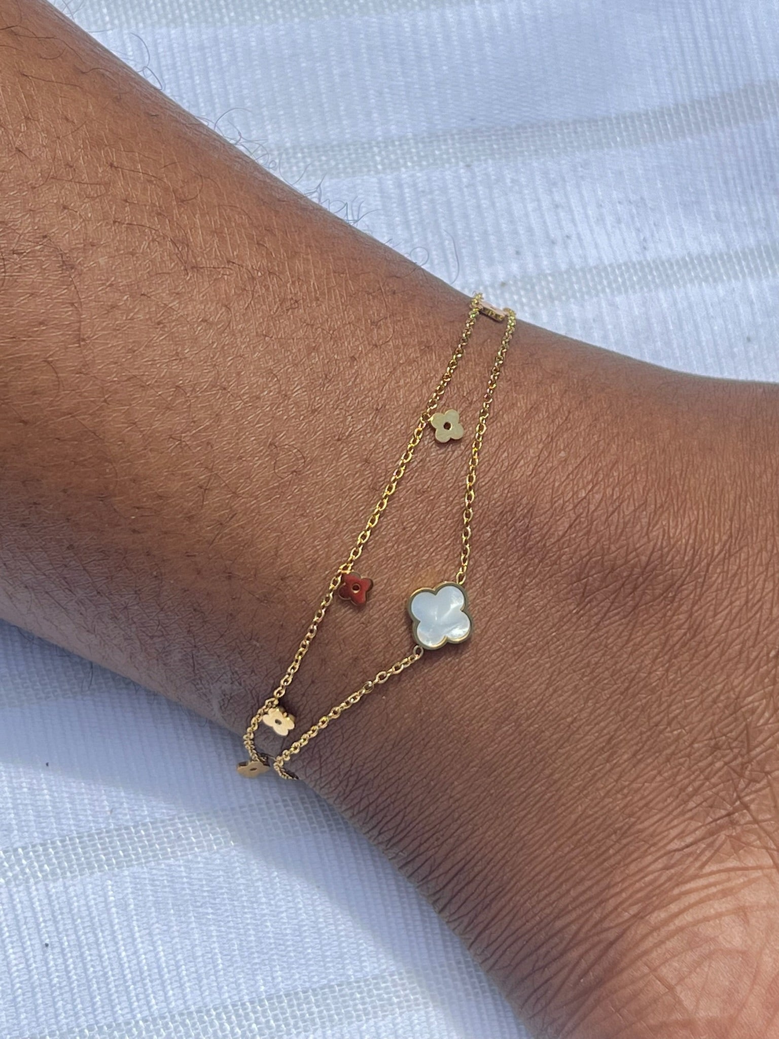 Simple Clover Anklet – Luxury Gems