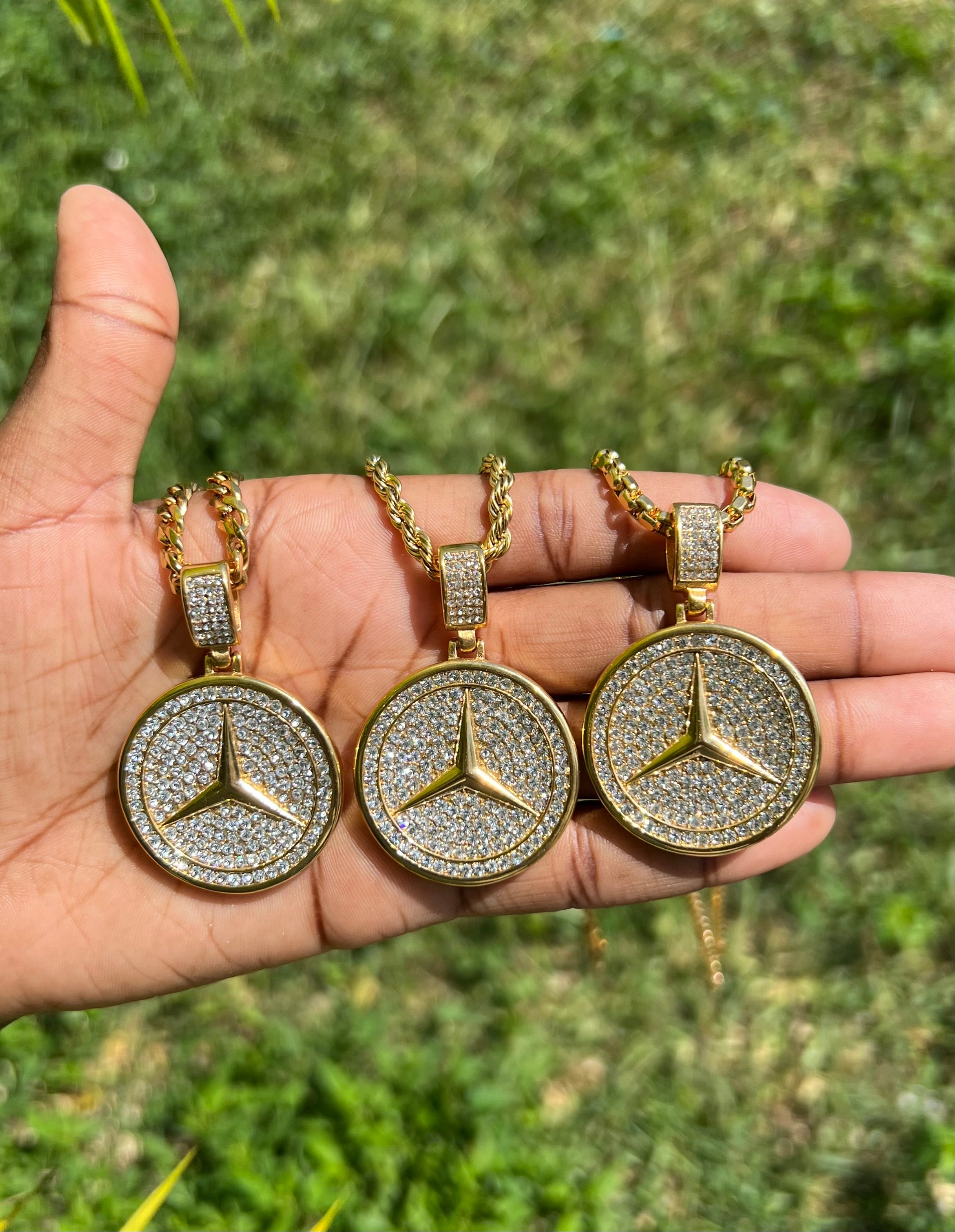 Mercedes Necklace – Luxury Gems
